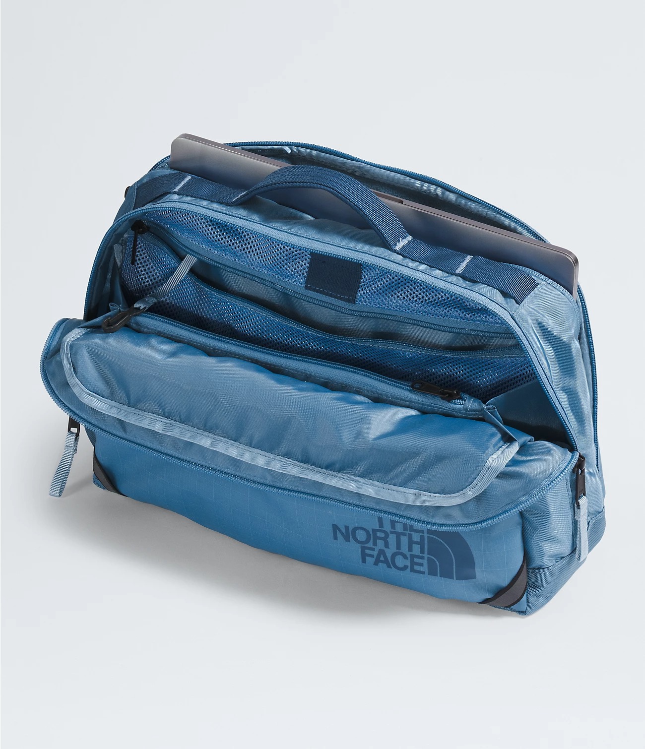 Túi đeo chéo The North Face Base Camp Voyager Sling 11L NF0A81BN