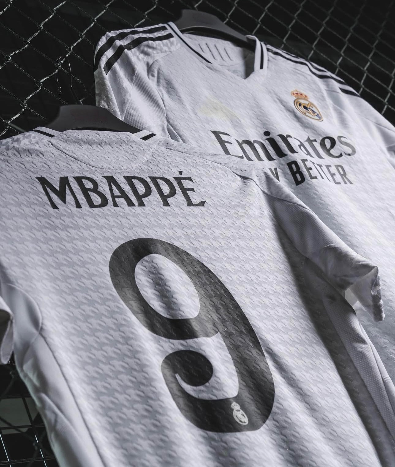 (SALE) REAL MADRID HOME KIT 2024-2025