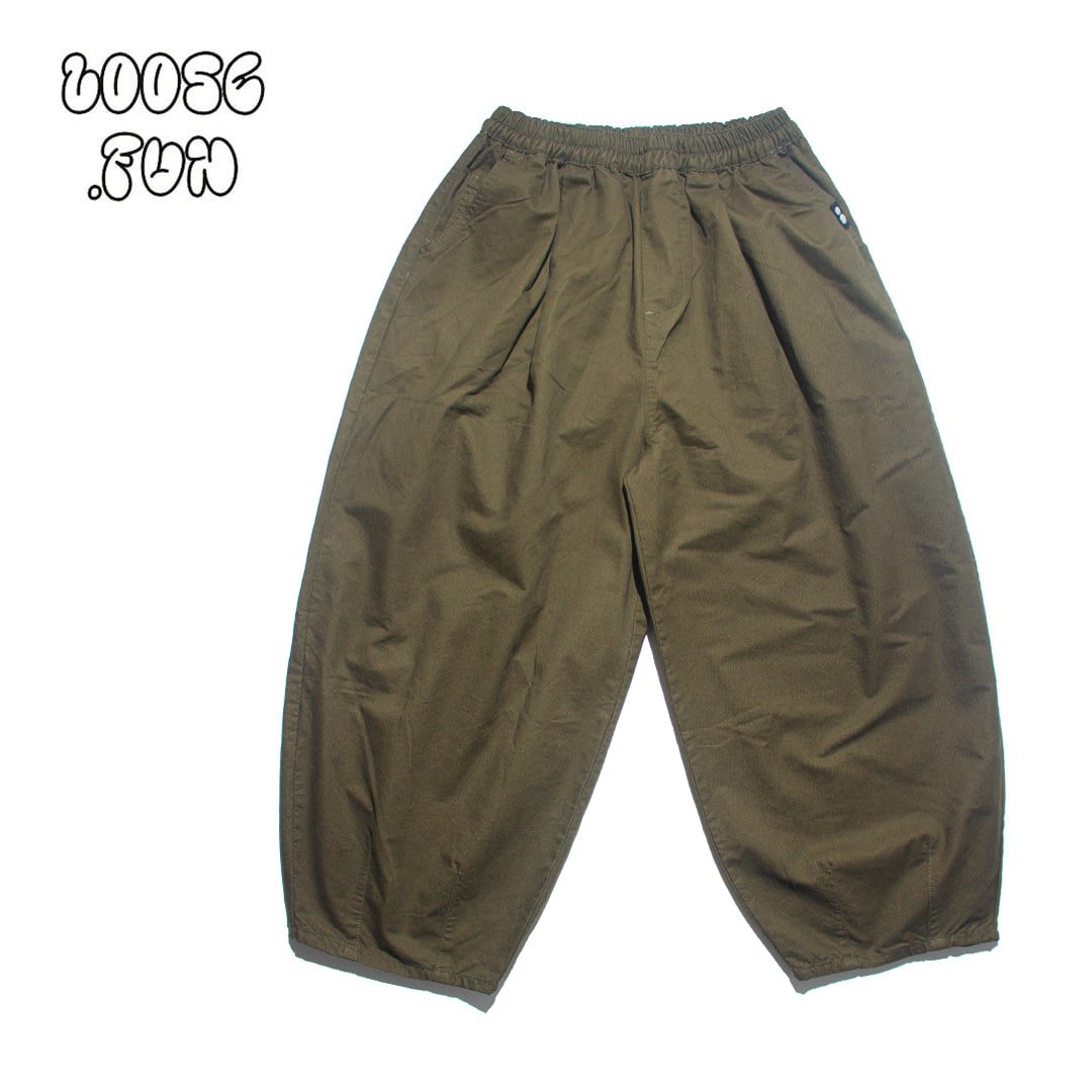 Quần Dài Kaki Loose.Fun Màu Xanh Rêu Size L