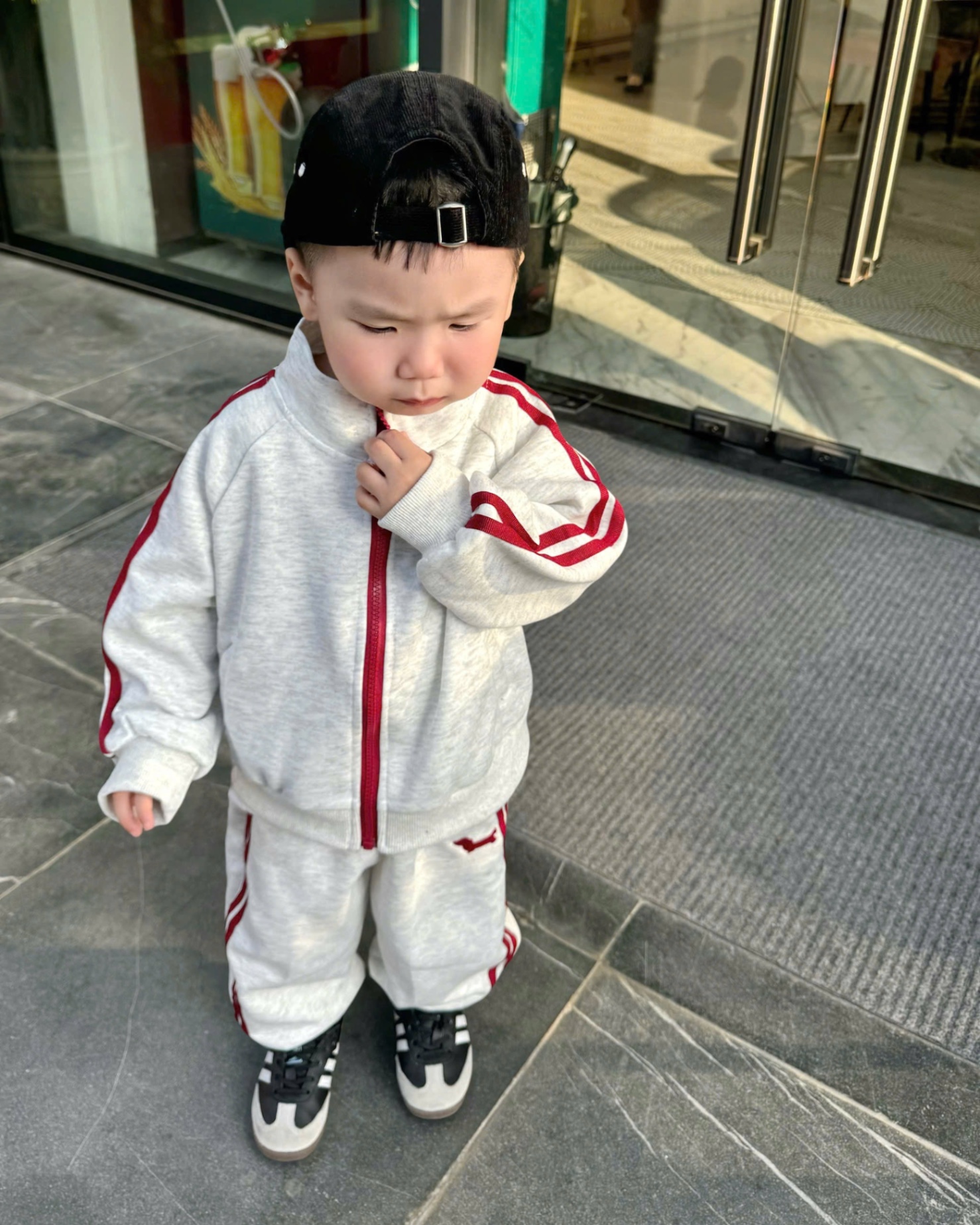 T039 - BỘ NỈ BÉ TRAI KHOÁ GHI KHOÁ ĐỎ THÊU CHÓ