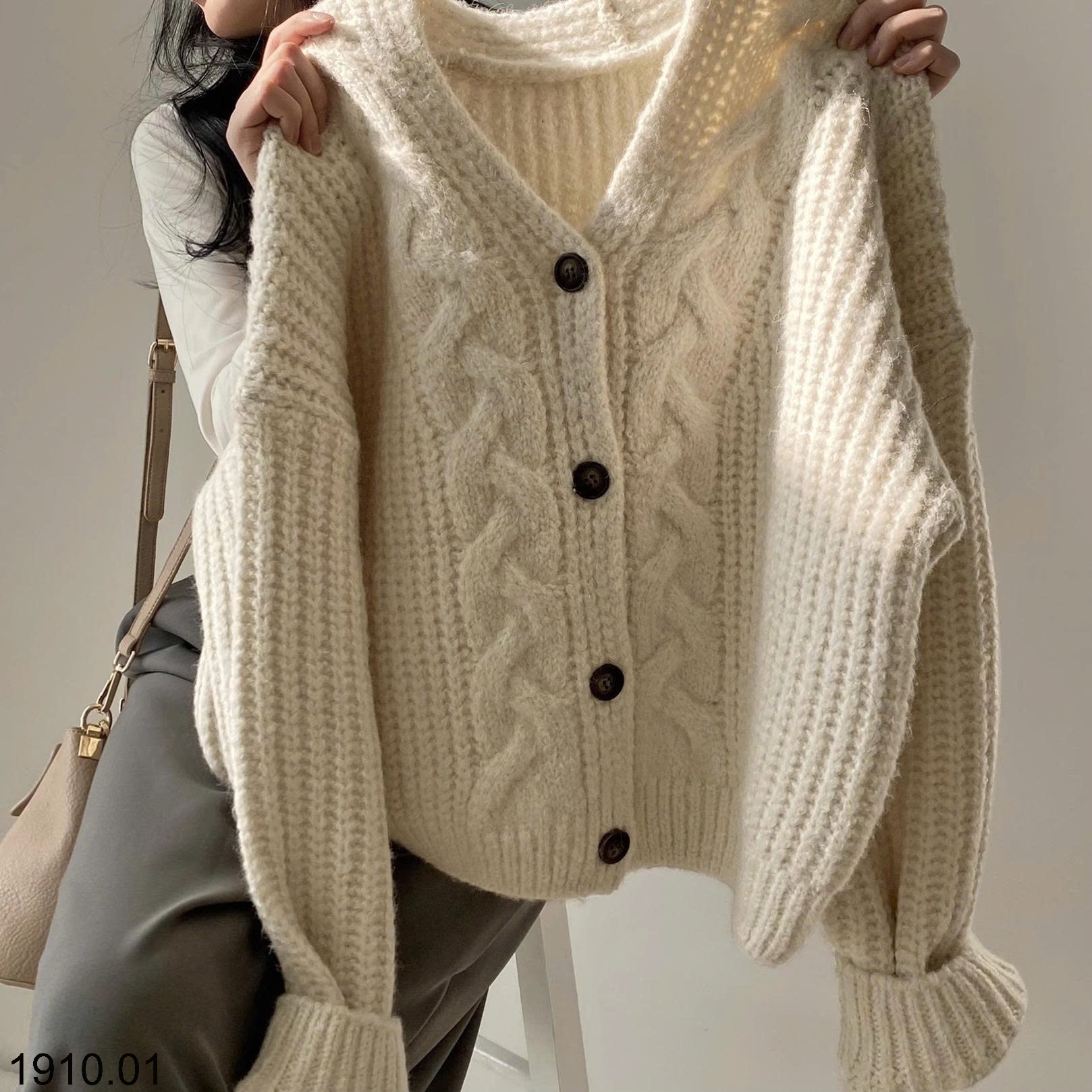 25HA1910.01 - ÁO LEN CARDIGAN KIỂU XOẮN