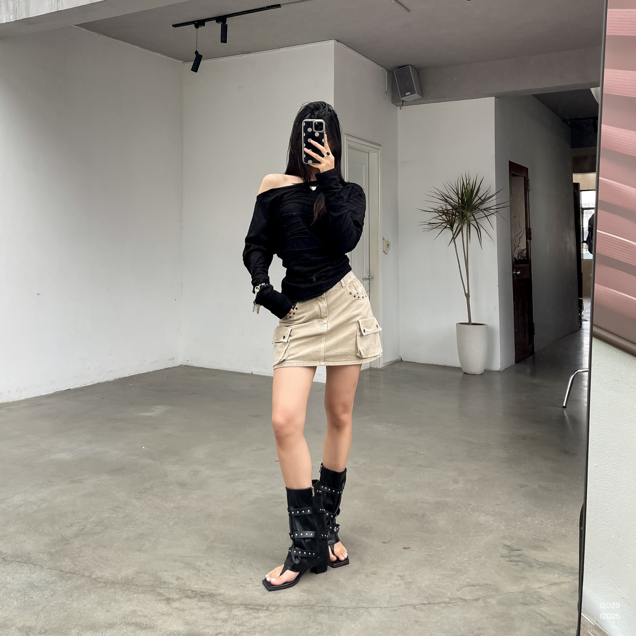 CHÂN VÁY KHAKI WASH TÚI HỘP ĐINH LỖ JUNE 66317