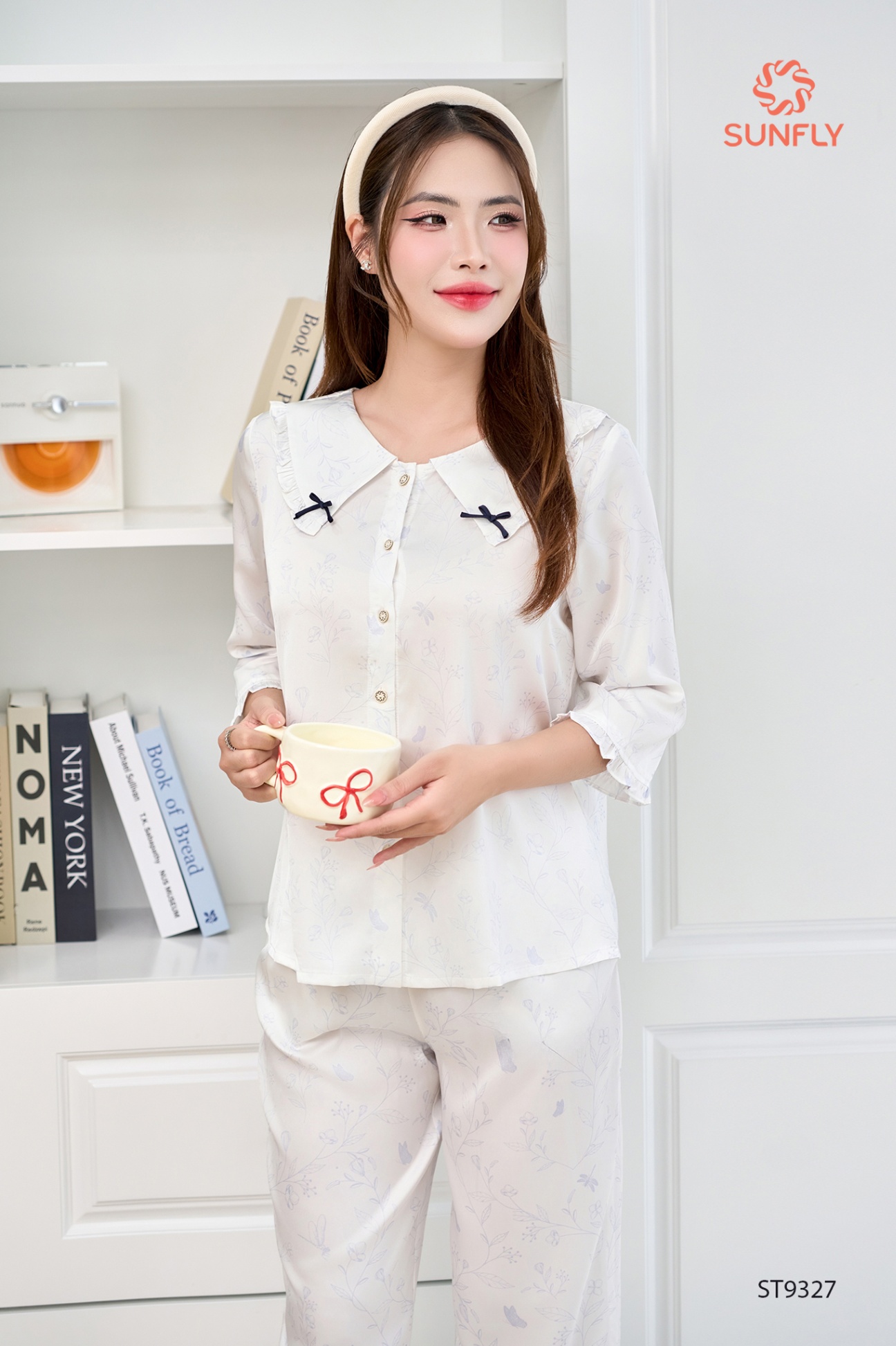 Bộ pijama nữ lụa satin áo tay lỡ quần dài ST9327