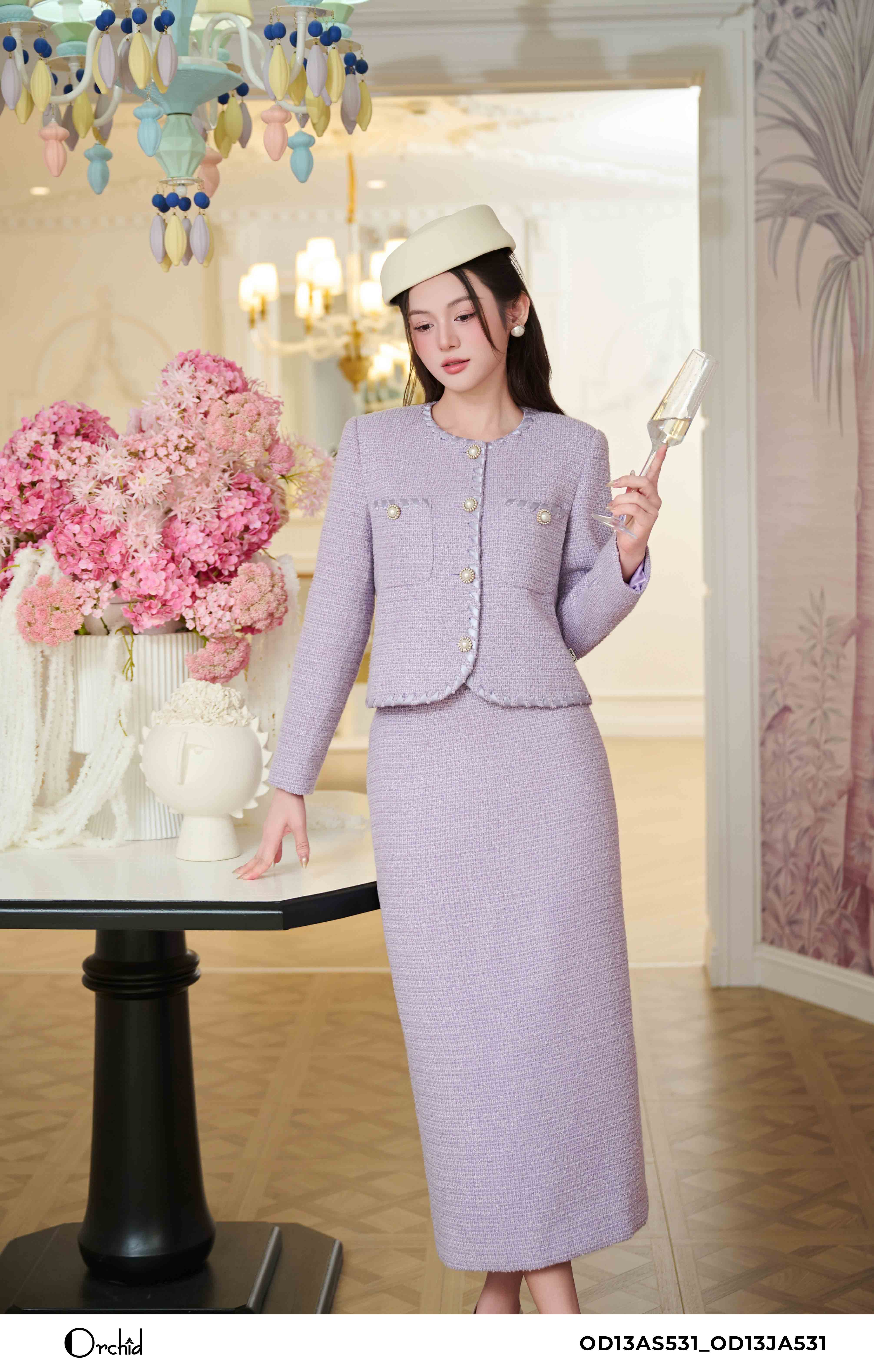 OD13AS531 - Bộ dạ tweed kẻ kim tuyến