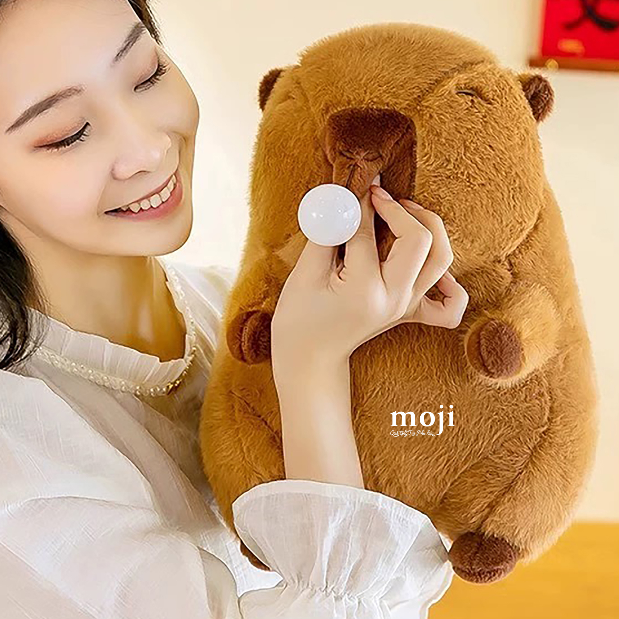 Gấu bông MJ Capybara blow bubble thổi bong bóng 35cm