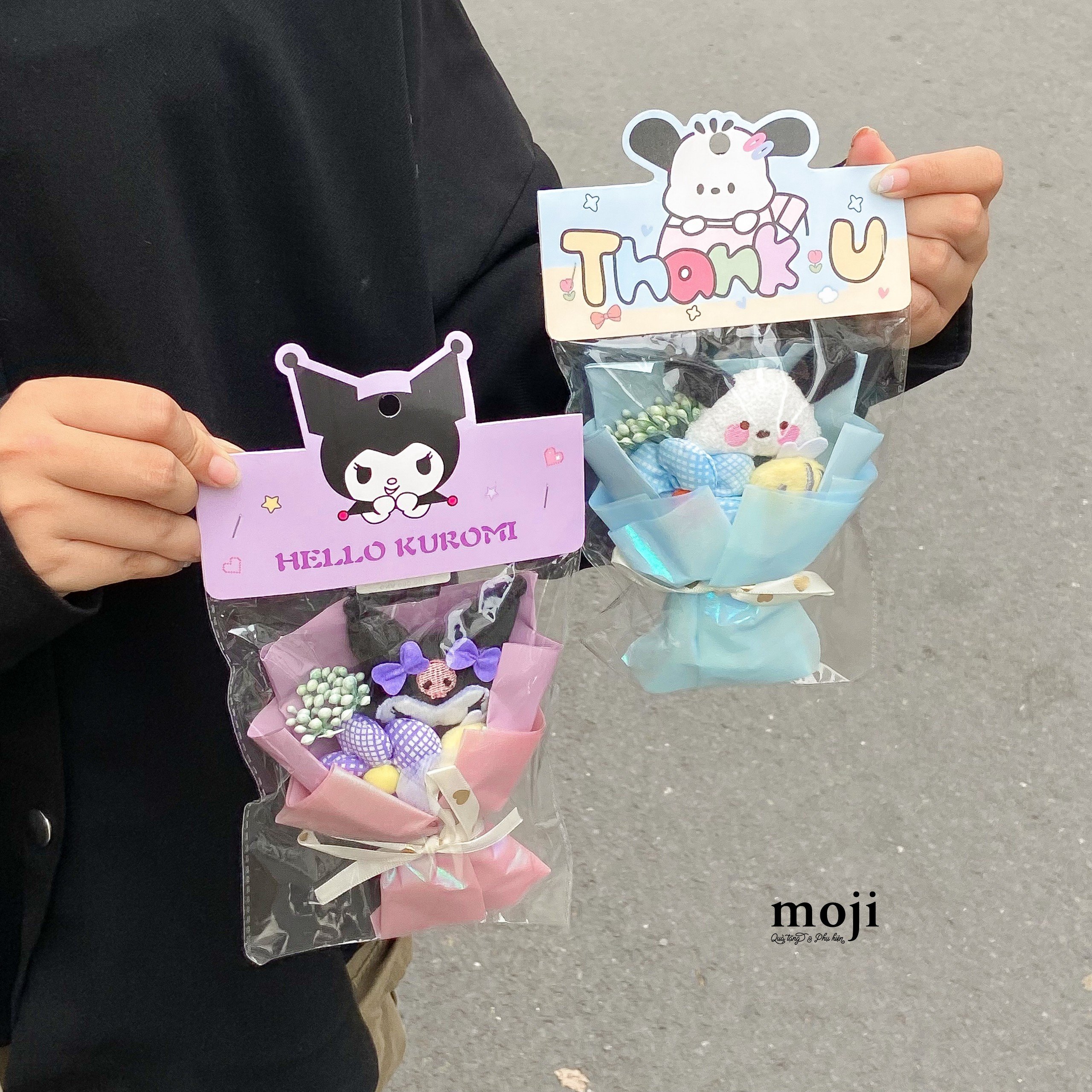 Hoa gấu bông bó Sanrio family Kuromi Pochacco bee flower 14x24