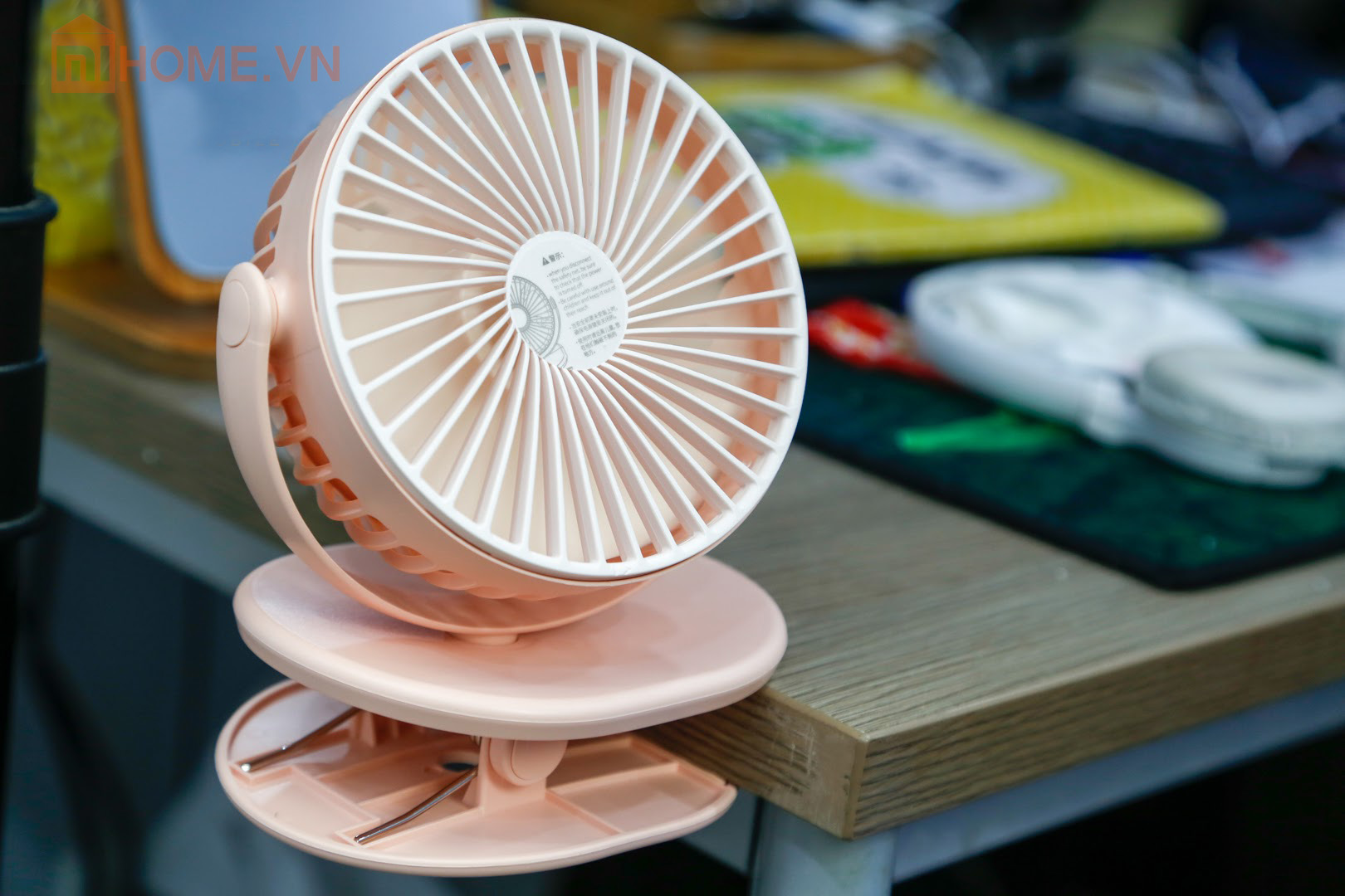 Top 10 Mẫu Quạt Tích Điện Hot Nhất 2026 Cho Chủ Shop Gia Dụng