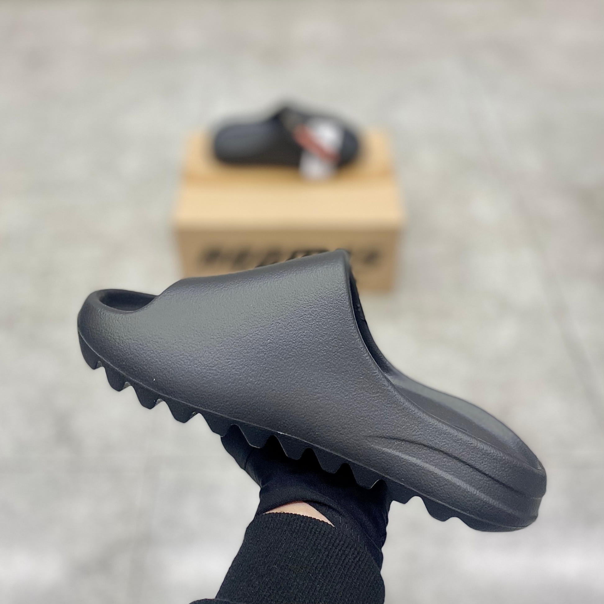 R13 Adidas Yeezy Slide \ Black