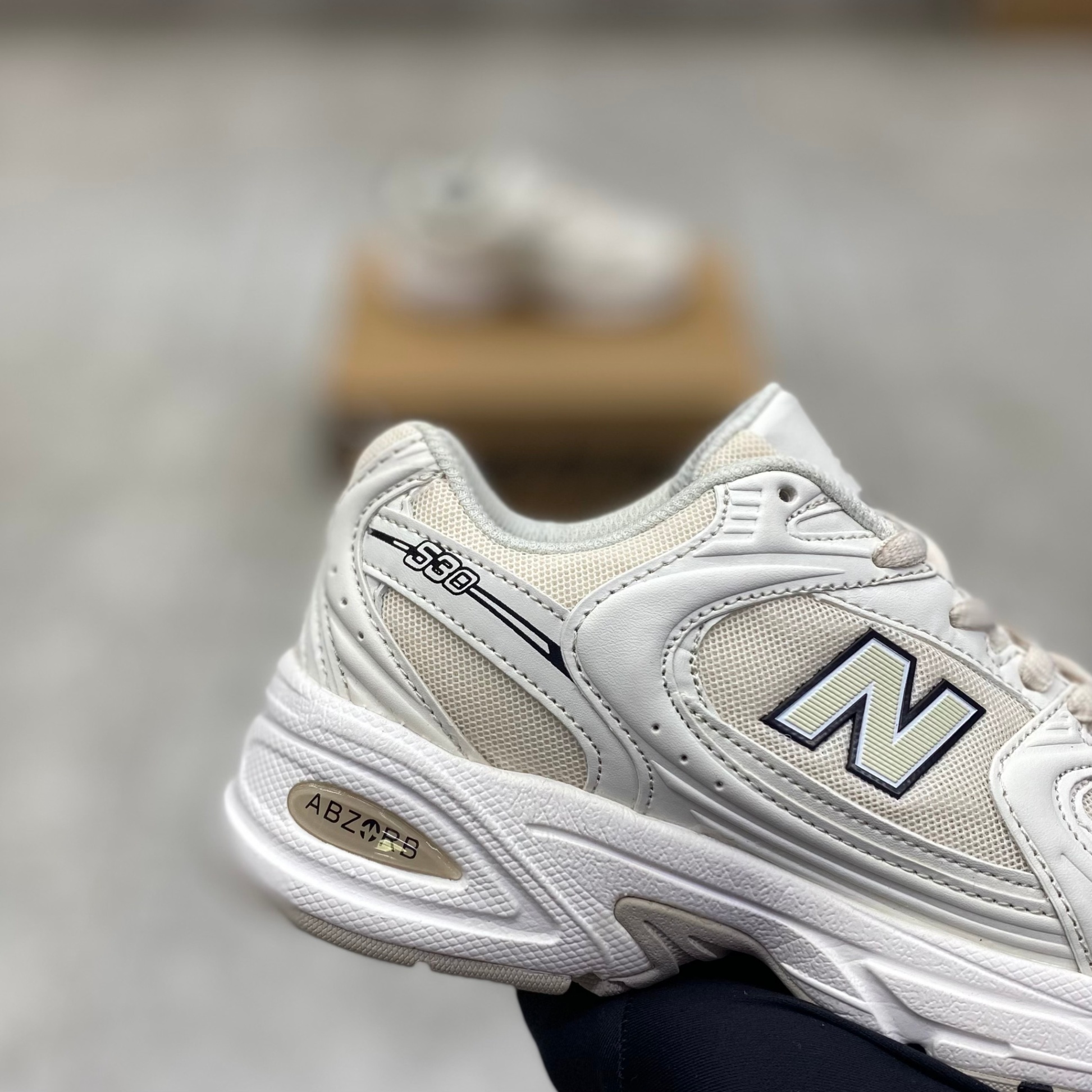 R28 New Balance NB 530V2 Retro ‘Khaki’