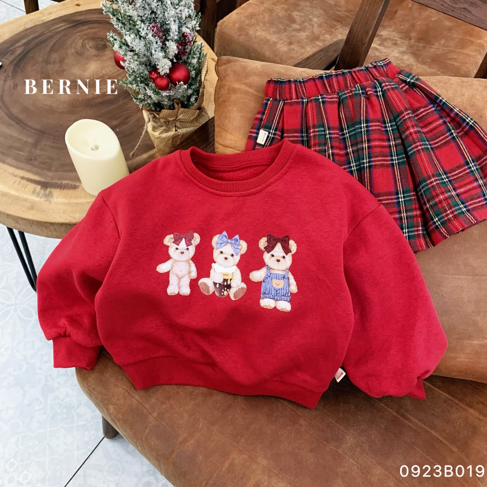 BERNIE 0923B018 - SET NOEL BÉ GÁI CHÂN VÁY XẾP LI