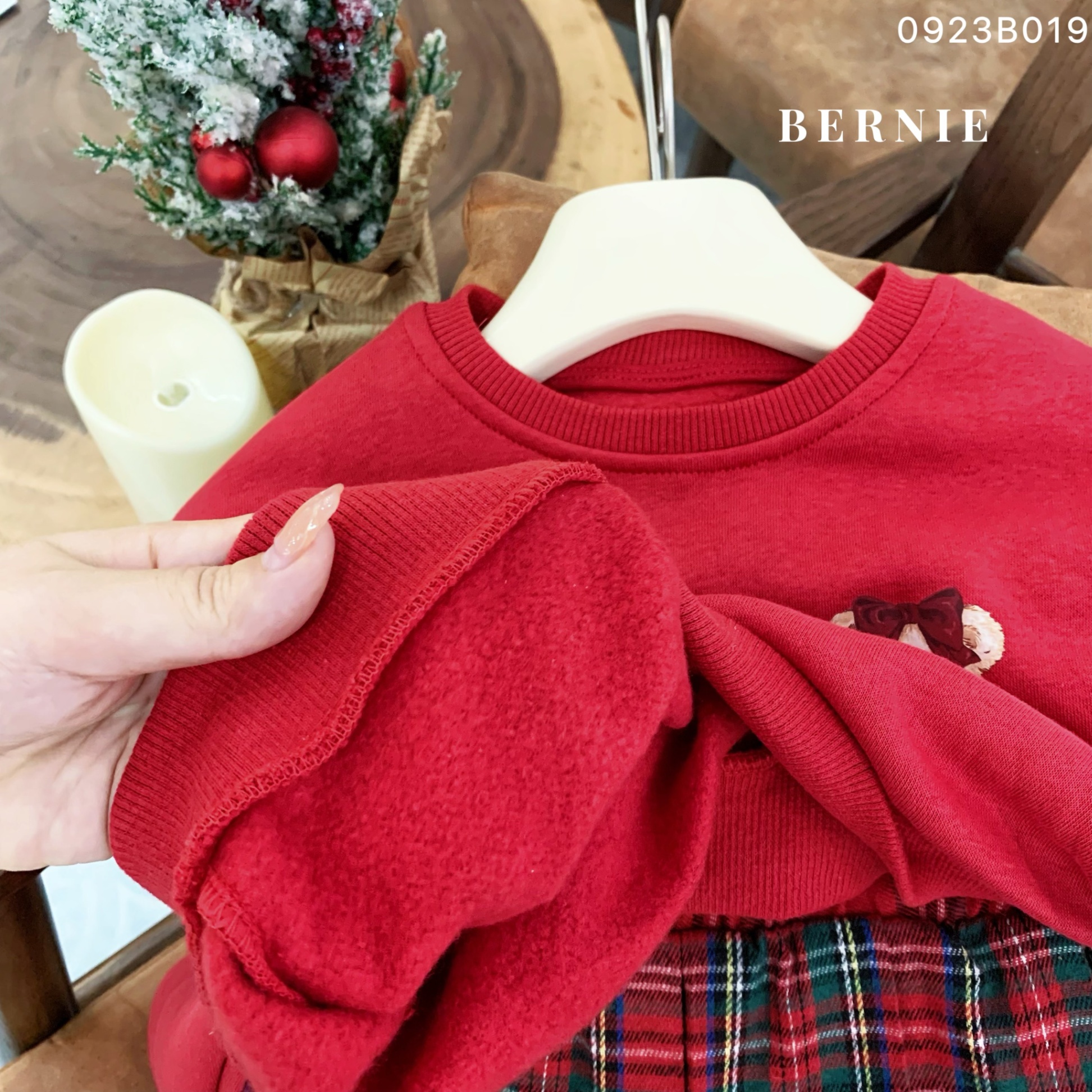 BERNIE 0923B018 - SET NOEL BÉ GÁI CHÂN VÁY XẾP LI