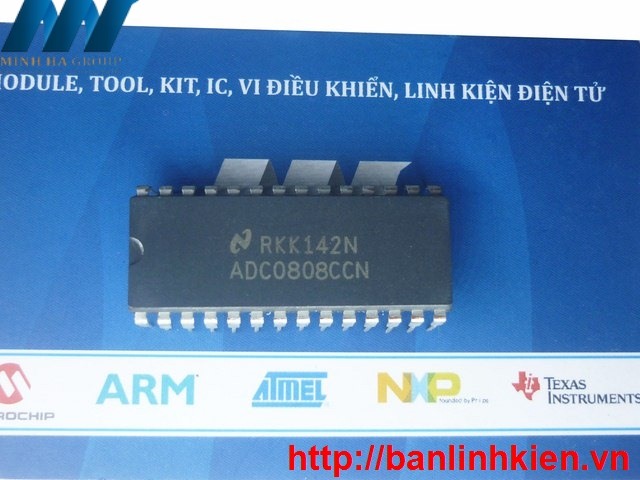 ADC0808CCN DIP28