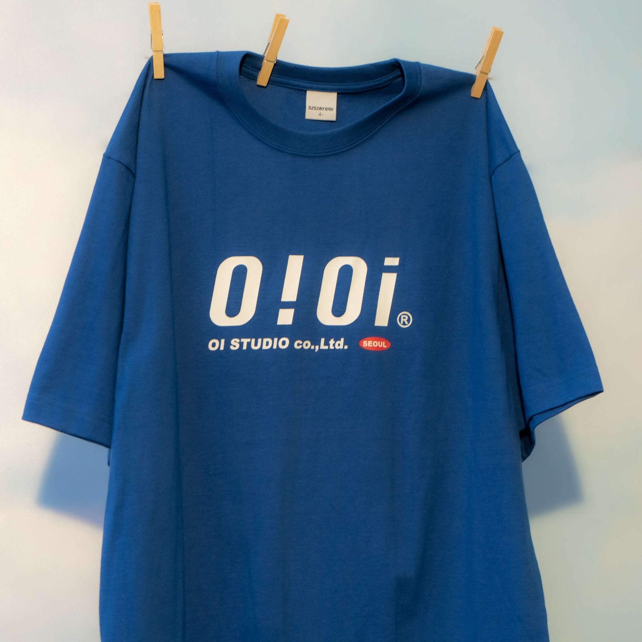 OIOI T-SHIRT