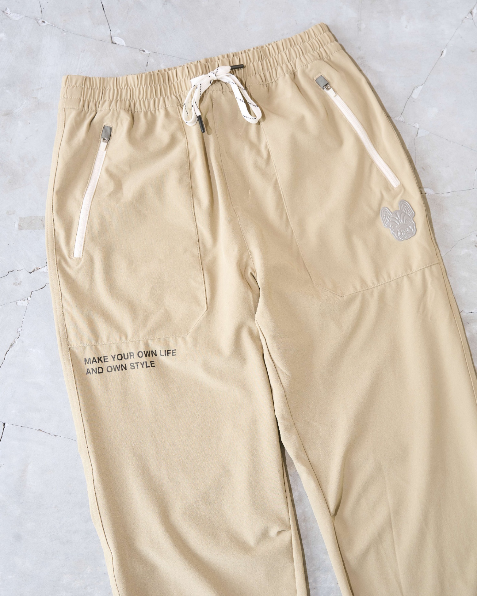 LIFEWOR RUBBER TAG JOGGER PANTS